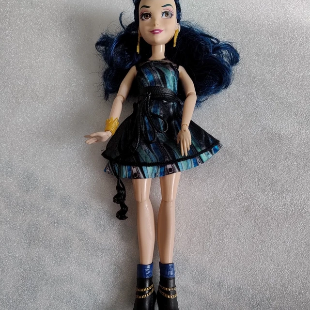 DISNEY DESCENDANTS SIGNATURE Isle of the Lost Evie Doll £21.51 ...