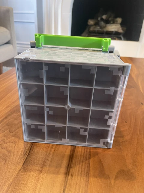 MINECRAFT COLLECTOR CASE Cube Mattel Mini Figure Mojang #2 GREAT ...