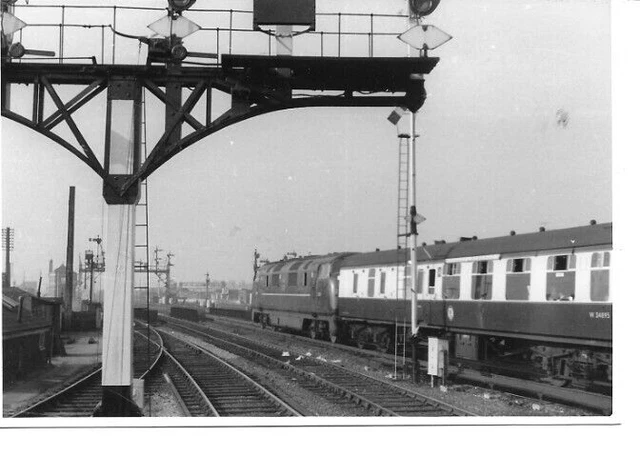 BRITISH RAILWAYS 1960S BR[W] WARSHIP DIESEL ON EXPRESS WITH SIGNAL ...
