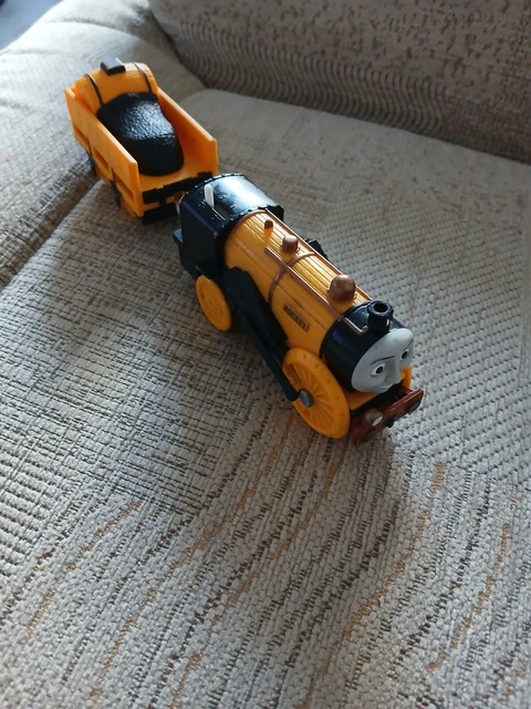 TOMY TRACKMASTER THOMAS the tank engine & Friends Stephen The Rocket £ ...