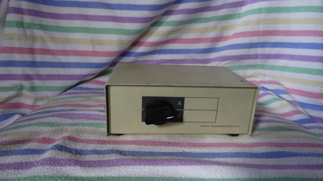 PARALLEL CENTRONICS SWITCH Box, 1 to 2 / 2 to 1 36-way D-type Female ...