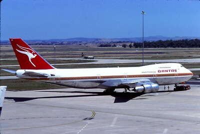 ORIGINAL COLOUR SLIDE Boeing 747 old livery VH-EBN of Qantas £5.99 ...