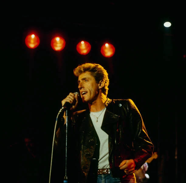 ROGER DALTREY PERFOMS On Stage 1986 MUSIC SINGER OLD PHOTO EUR 6,64 ...