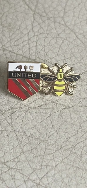 MANCHESTER UNITED WORKING Bee Crest Pin Badge Man Utd 1878 MUFC ManUtd ...