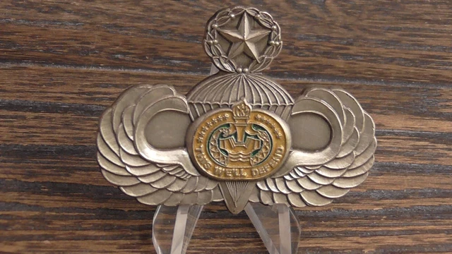 US ARMY 82ND Airborne Food Advisor Commanders Challenge Coin #935U EUR ...