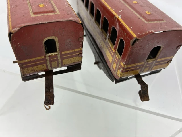 WELLS BRIMTOY TINPLATE First Class Coach Train Carriages O Gauge ...