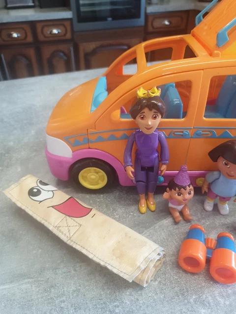 VINTAGE DORA THE Explorer Talking Camper Van Figures Boots Binocular ...