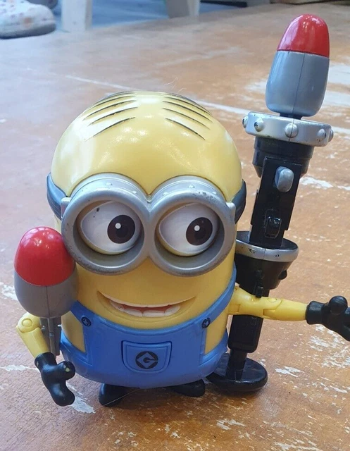 MINIONS MOVIE - Poseable Deluxe Action Dave With Rocket Launcher £8.99 ...