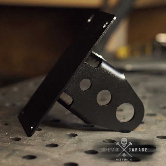 HARLEY DAVIDSON SPORTSTER side mount number plate vertical 25mm Axle ...