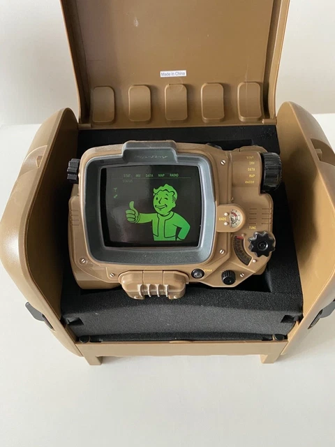 FALLOUT 4 PIP-BOY Model 3000 Mk IV Collectors Edition With Case No Game ...