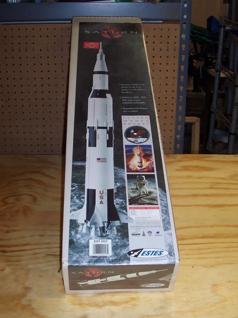 ESTES 1/100 SATURN V Flying Model Rocket EST 2157 30th Anniversary $100 ...