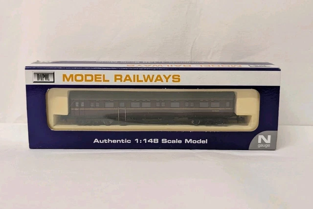 DAPOL NC010 BR Maroon Autocoach No 196 (N gauge) - Era 5 transition BR ...