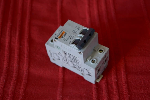 DISJONCTEUR MERLIN GERIN multi 9 réf. C32H-DC C3A EUR 10,00 - PicClick FR