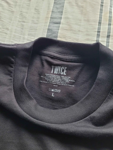 TWICE KPOP 2025 World Tour Melb Show - Large Black Band Shirt - Unisex ...