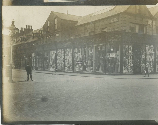 OLD PHOTO: HULL SOCIAL HISTORY - CRAFTS and SONS STORE FOUNTAIN ROAD ...