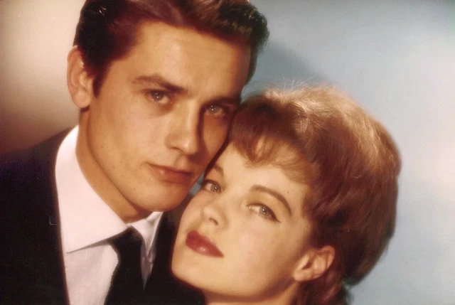 ROMY SCHNEIDER & Alain DELON : 1 STARFOTO (13x18cm) (SISSI, MONPTI ...