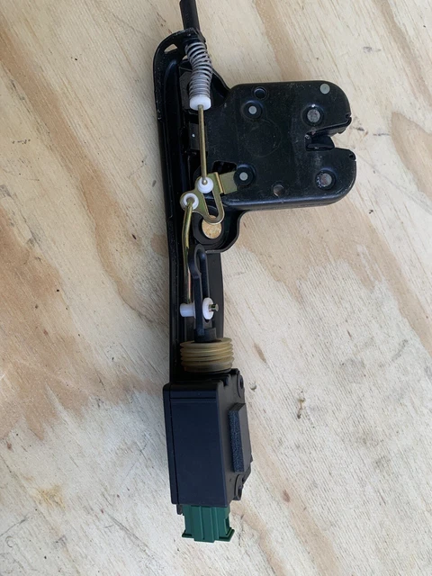 GENUINE AUDI TT Mk1 8N Roadster Boot Trunk latch Handle solenoid ...