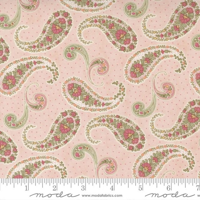 PROMENADE PAISLEY ROUGE Pink von 3 Schwestern für Moda 1/2 Yard EUR 7 ...