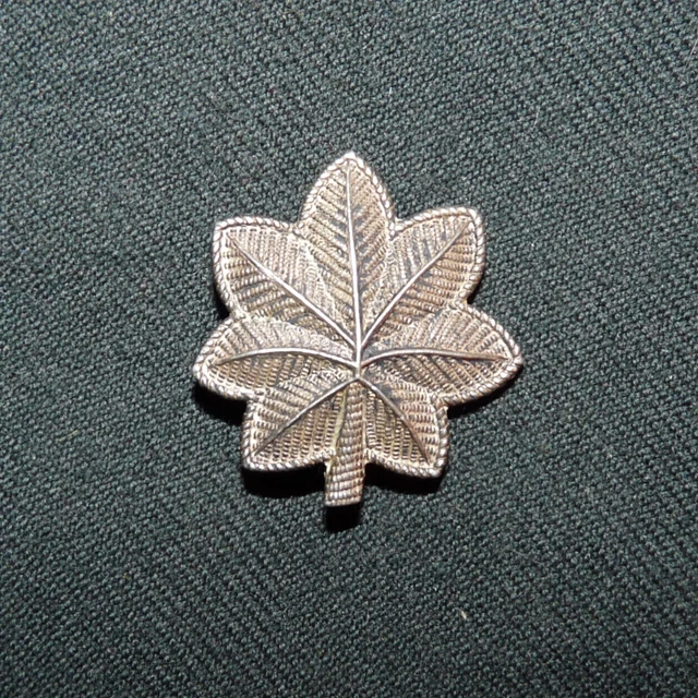 WW2-1950S USA LT. Colonel/Commander Rank Insignia - pinback £9.22 ...