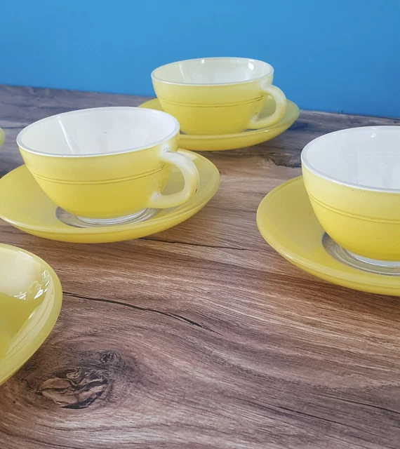 LOT 5 TASSES + soucoupes Duralex jaune annees 50/60 vintage EUR 22,90 ...
