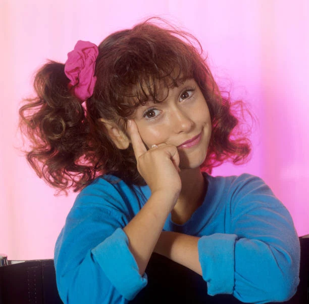 JENNIFER LOVE HEWITT Doing The La Gear Commercial In Germany 1990 OLD ...