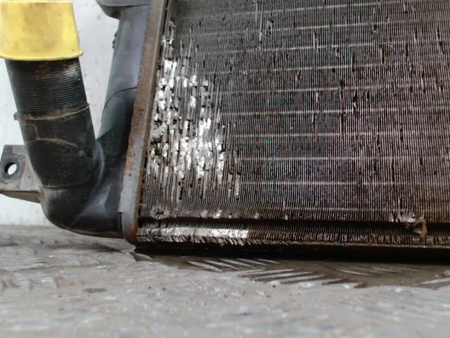 RADIATEUR EAU RENAULT MASTER 2 7701057119 EUR 50,00 - PicClick FR