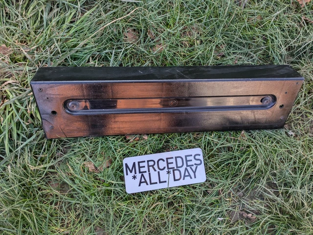 GENUINE MERCEDES G Wagon Class W463 Front Bumper Plinth Number Plate ...