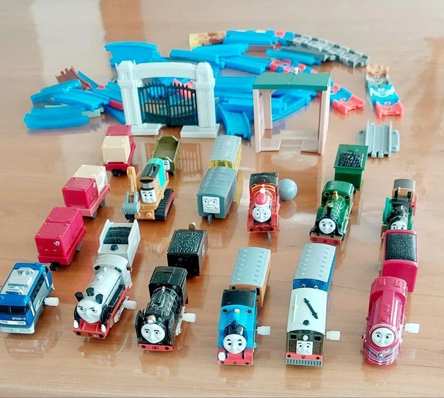 THOMAS FRIENDS CAPSULE Plarail Oliver Merlin Caitlin Thomas Takara Tomy ...