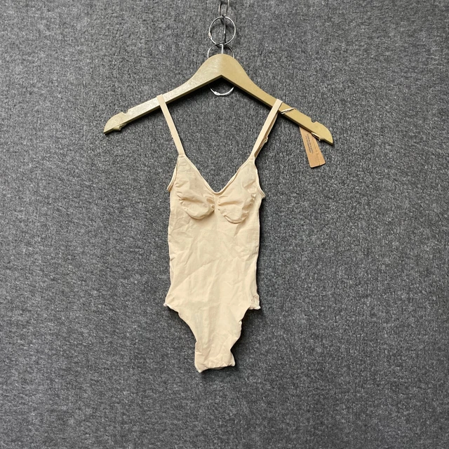 SKIMS EVERYDAY SCULPT Bodysuit Thong in Sand Style#:SH-BDY-2153 Size ...