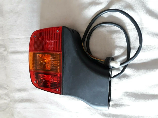 FEU ARRIÈRE GAUCHE CNH 5186339 NEW HOLLAND CASE IH EUR 80,00 - PicClick IT