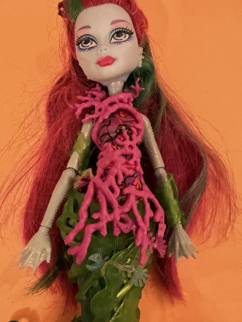 MONSTER HIGH DOLL Posea Great Scarrier Reef Glow Ghouls Mattel 2014 £15 ...
