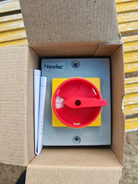 NEWLEC NLSW324PE 32AMP Isolator Switch 4 Pole 3Of4 New £5.45 - PicClick UK