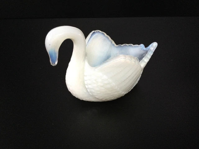 ANTIQUE OPALESCENT MILK Pressed Glass Swan Table Salt Holder £9.95 ...