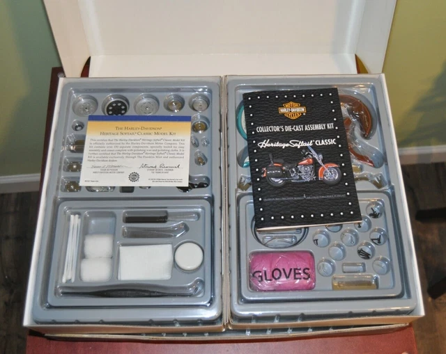 HARLEY DAVIDSON HERITAGE Softail Classic Die-Cast Kit by Franklin Mint ...