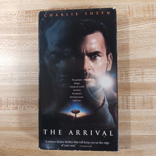THE ARRIVAL VHS 1996 Charlie Sheen Sci Fi Horror Thriller Alien Vintage ...