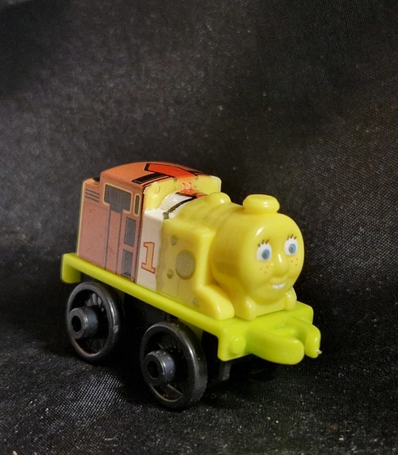 THOMAS & FRIENDS Minis Thomas As Spongebob Square Pants £12.00 ...
