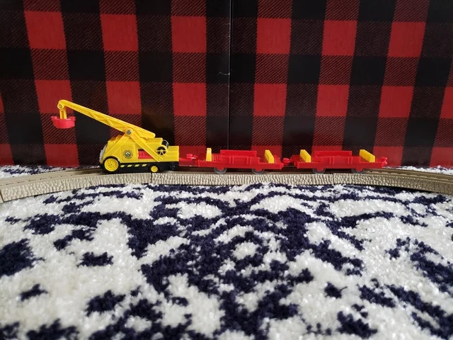 THOMAS AND FRIENDS Trackmaster Kevin + Flatbeds Mattel 2009 "WORKS ...