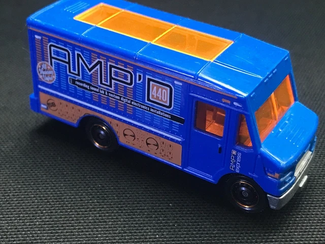 MATCHBOX EXPRESS DELIVERY Van (Blue) Collectable Scale 1:64 EUR 4,34 ...