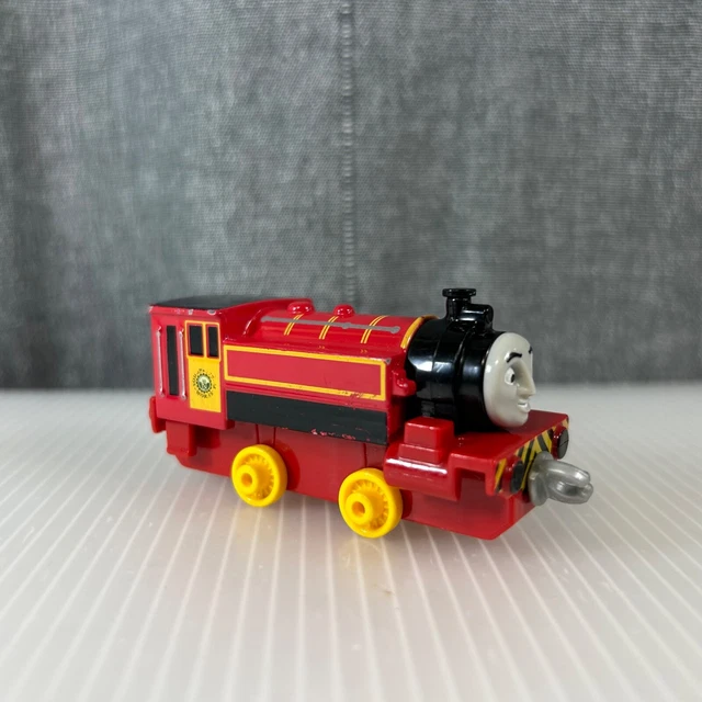 THOMAS THE TANK Engine And Friends Vehicle Victor Red Diecast Train ...