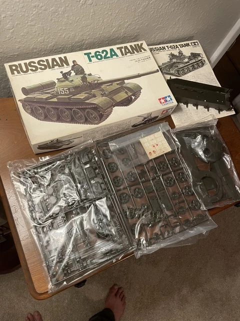 TAMIYA RUSSIAN T-62A Tank 1/35 Scale Military Miniature Series #108 ...