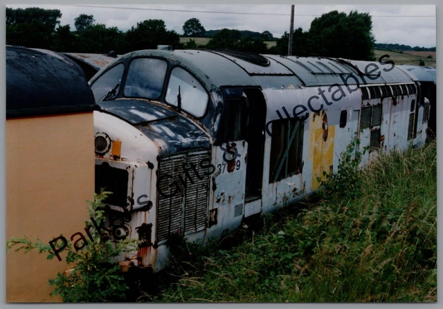 TRAIN PHOTOGRAPH OF Railway Locomotive 37079 at Barrow Hill 2007 £3.19 ...