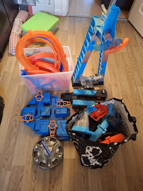 HOT WHEELS TRACKS Joblot Hot wheels Crash Tower, Criss Cross track ...