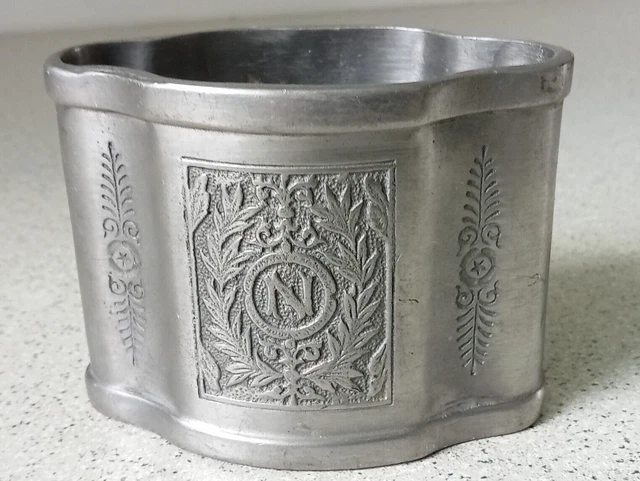 BOITE POT EN Etain Finstain Avec Aigle Et Le N De Napoléon EUR 13,00 ...