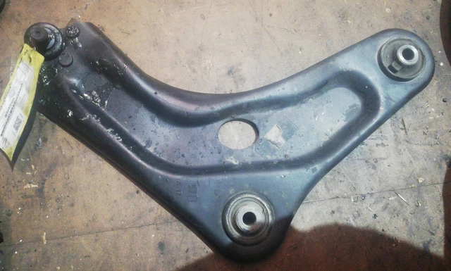 BRAS DE SUSPENSION inférieur avant droit pour PEUGEOT 207 1.6 16V HDi ...