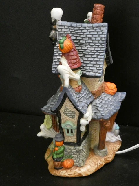 VINTAGE HALLOWEEN HAUNTED House Porcelain Light Up Electric Decoration ...