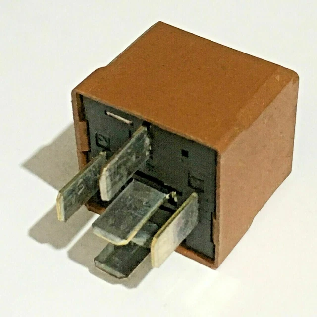 VAUXHALL OPEL 5-PIN Brown Radiator Fan/ A/C Relay 90491314 Hella ...