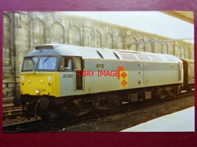 PHOTO BR Class 47 Loco No 47292 At Carlisle £1.85 - PicClick UK