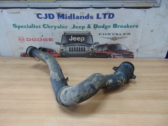 LAND ROVER DISCOVERY 3 DIESEL Intercooler Turbo Boost Pipe 2005-12 £21. ...