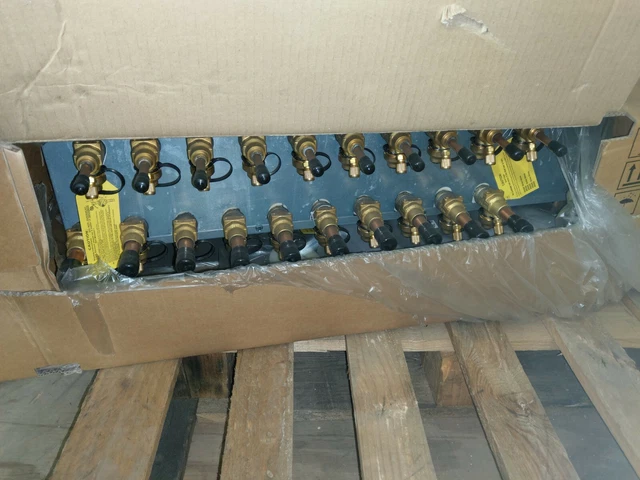 BS10Q14A BS10Q14AV1B DAIKIN Air Conditioning VRV BS Box 10 way - with ...