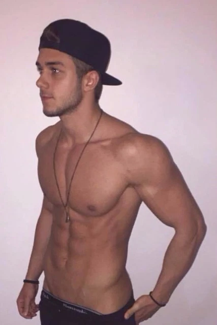 Shirtless Male Athletic Muscular Frat Jock Beefcake Cute Hunk Photo 4x6